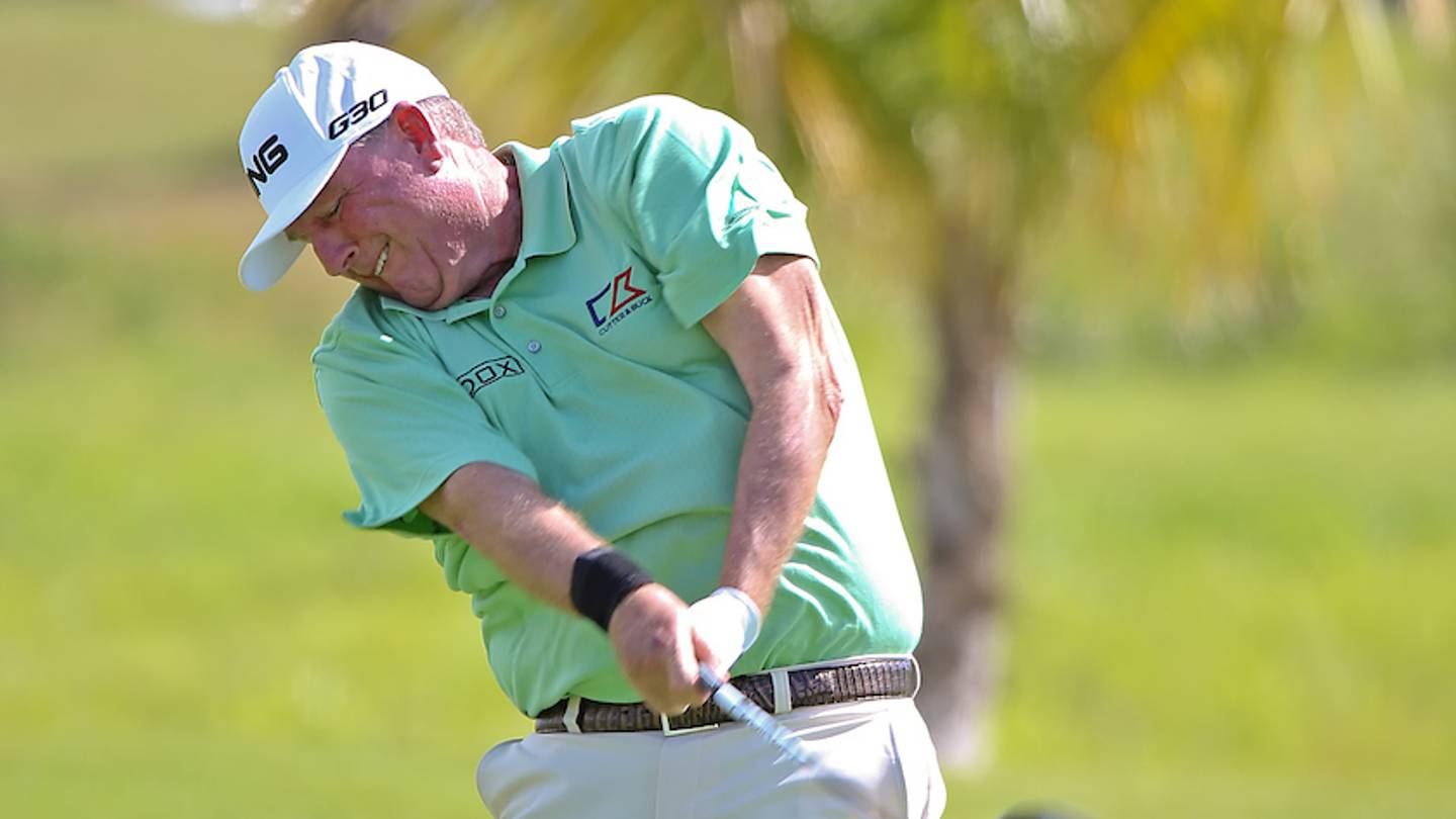 Calcavecchia finds way to win at home