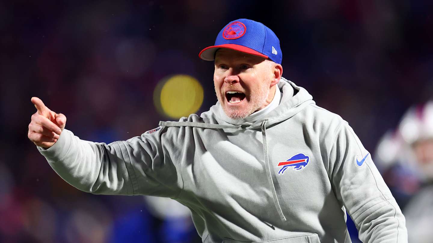 Bills Hire DJ Mangas as Offensive Quality Control Coach
