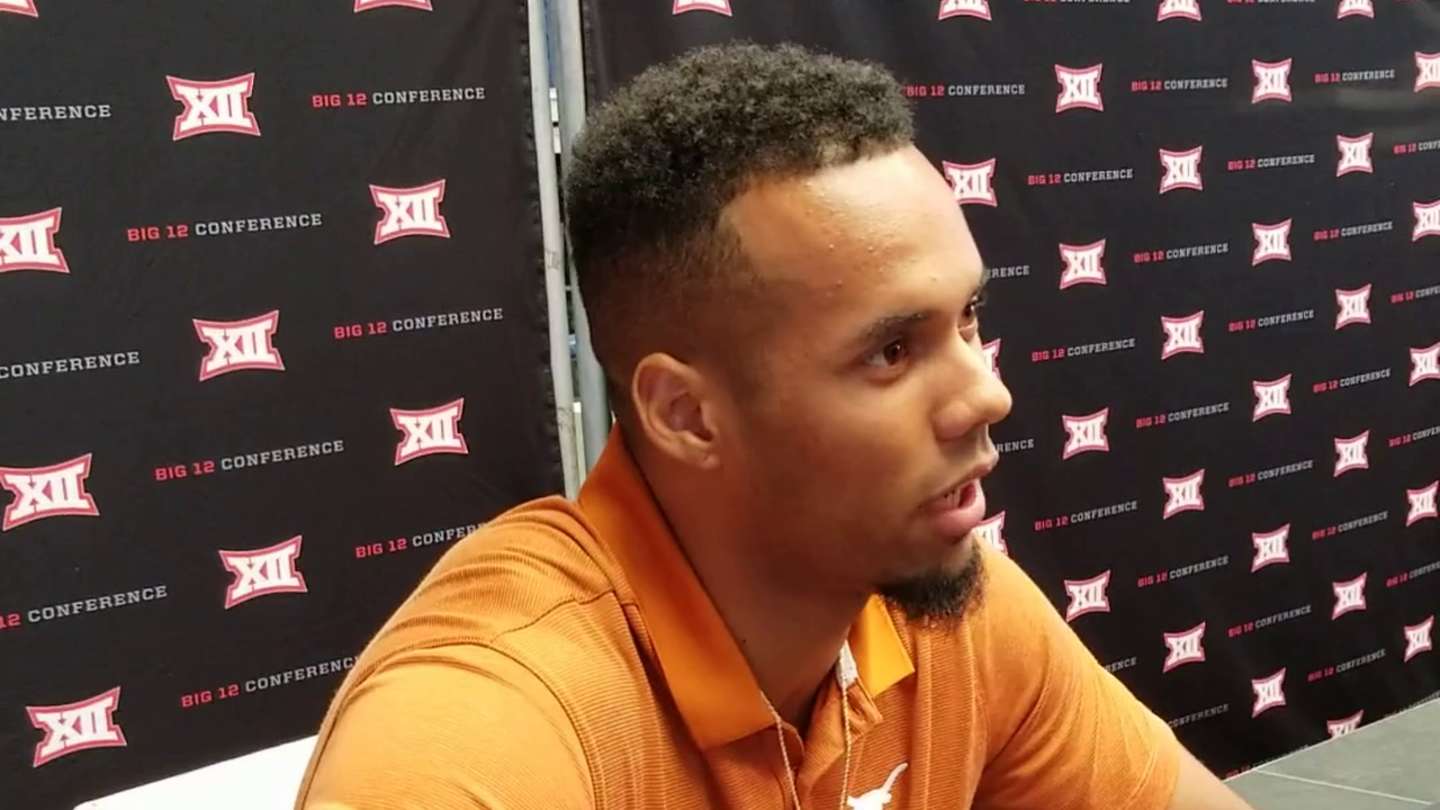 Texas football: Colin Johnson taking on mentor role - Sports ...