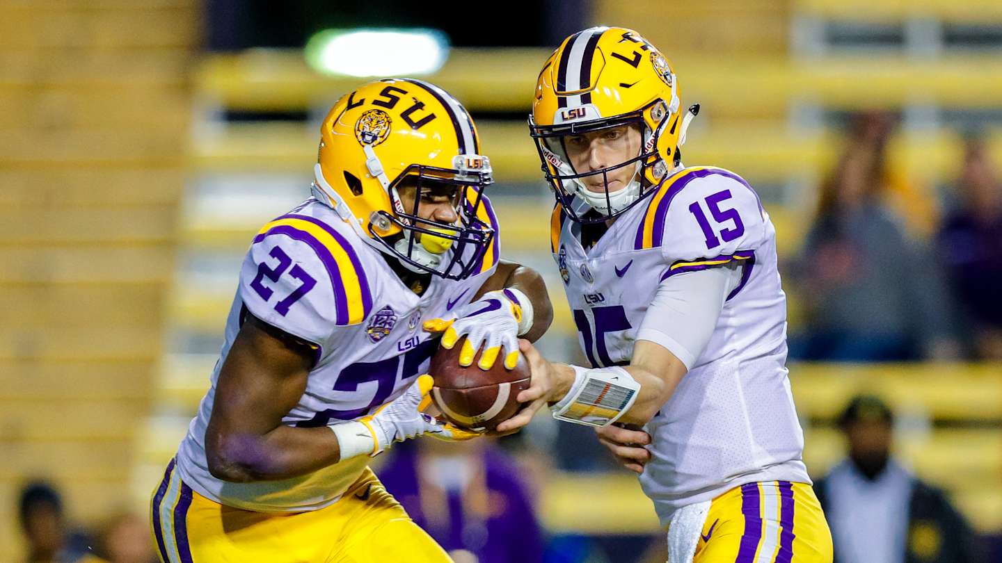 Video: Pregame video of warmups and the Tiger walk - Sports Illustrated ...