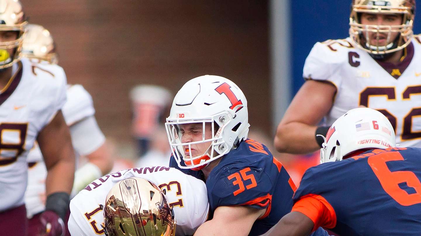 Illini LB Jake Hansen Nominated For Third Preseason Watch List - Sports ...