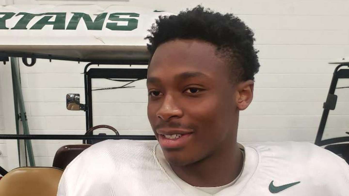 Michigan State Spartan RB Elijah Collins Talks Wisconsin Badgers ...