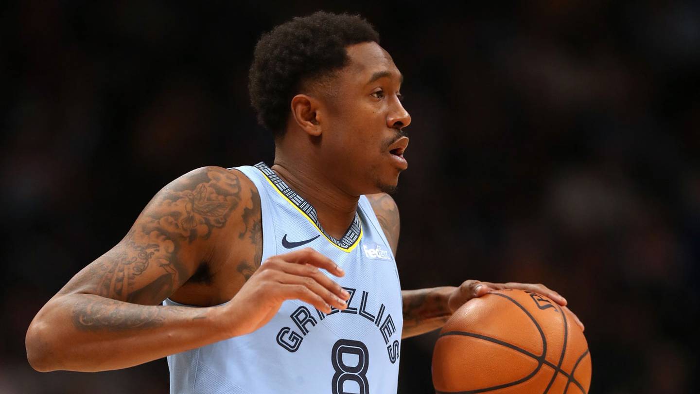 Memphis trades MarShon Brooks, Wayne Selden for Bulls' Justin Holiday ...