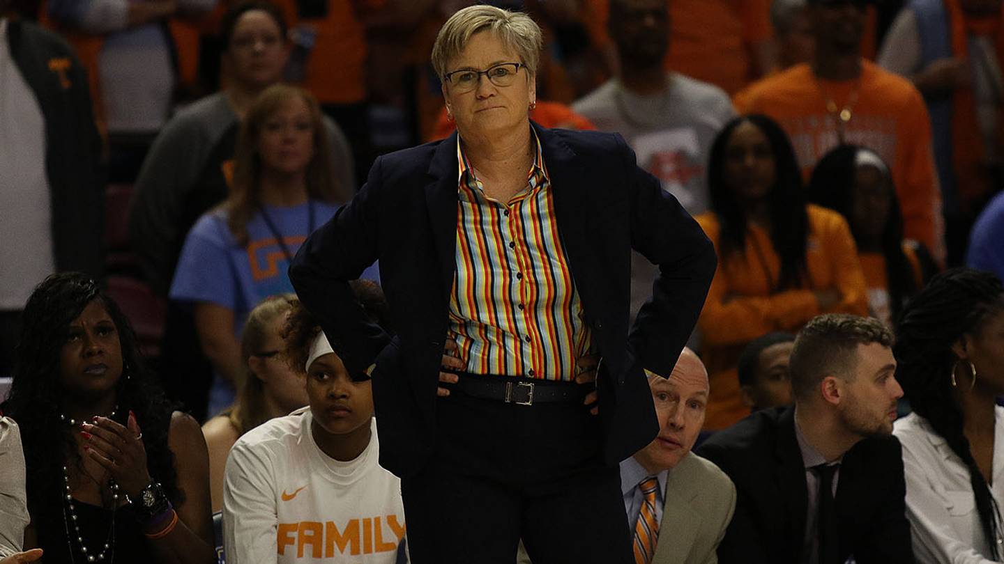 Holly Warlick fired by Tennessee after seven seasons - Sports Illustrated