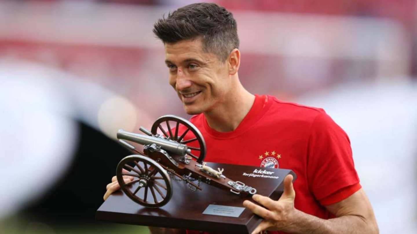 Robert Lewandowski Close to Signing New 4-Year Contract With Bayern ...