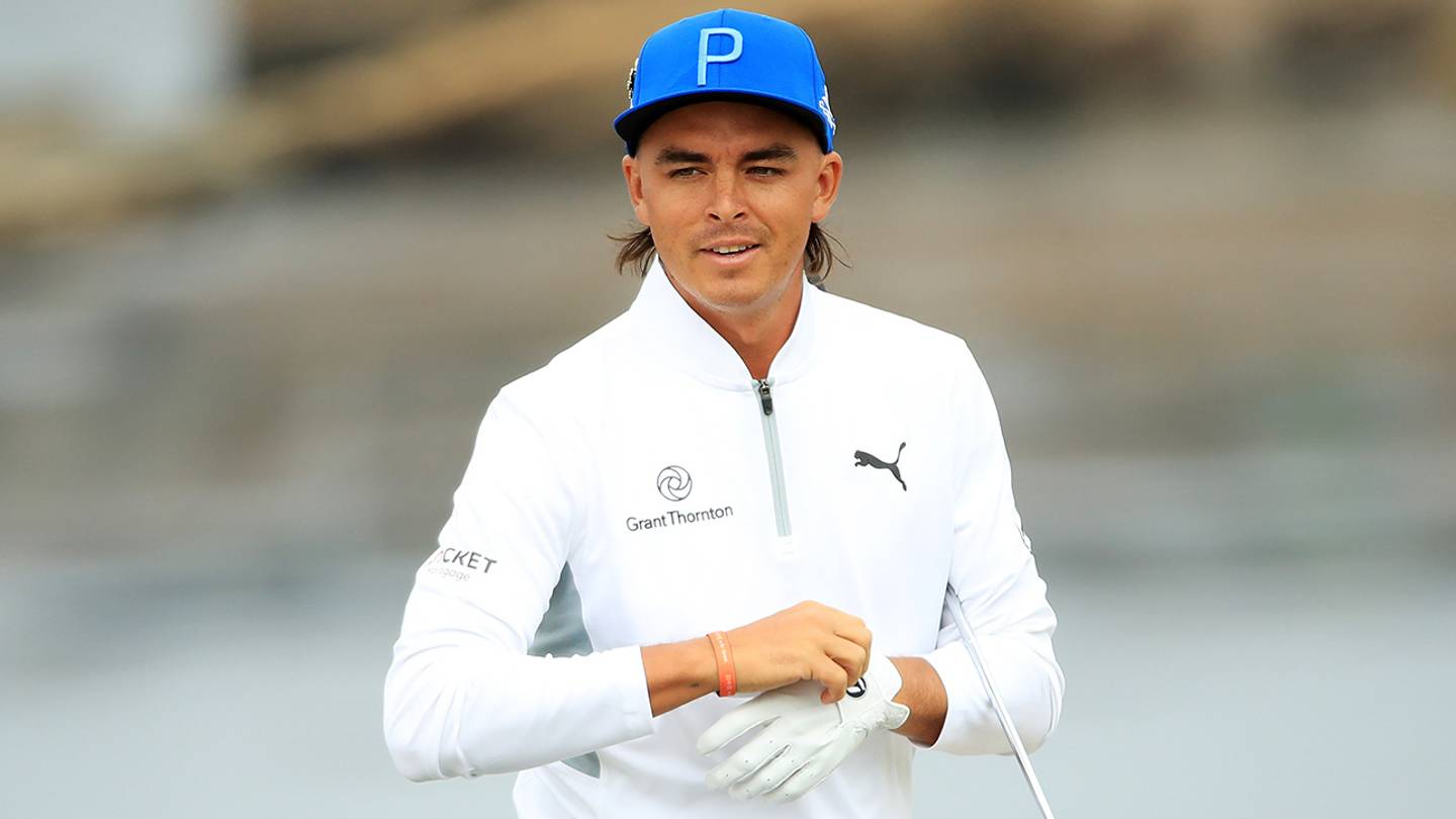 Rickie Fowler fires stress-free 66 to begin U.S. Open at Pebble Beach ...