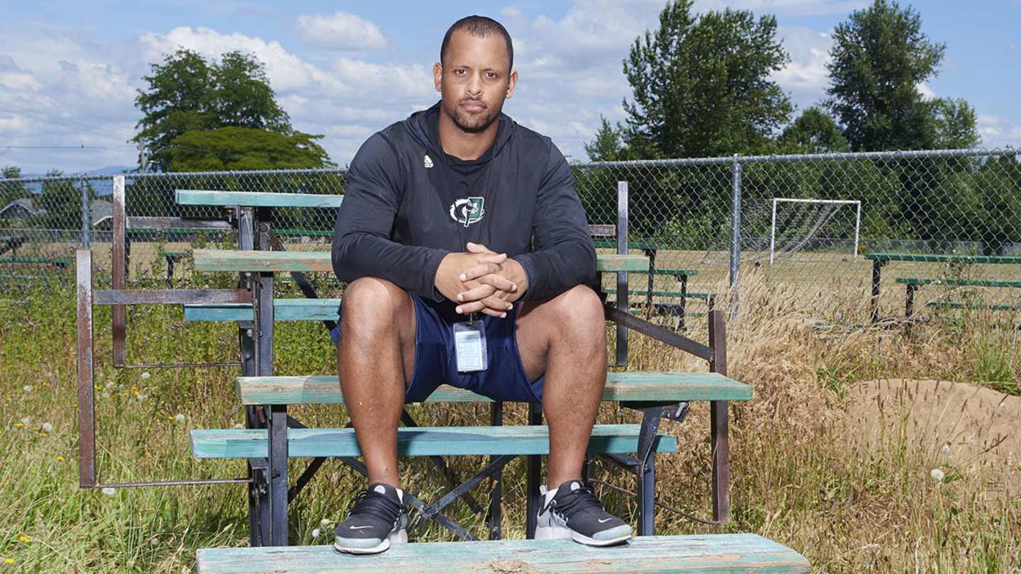 The day ex-Oregon WR Keanon Lowe stopped school shooter - Sports ...