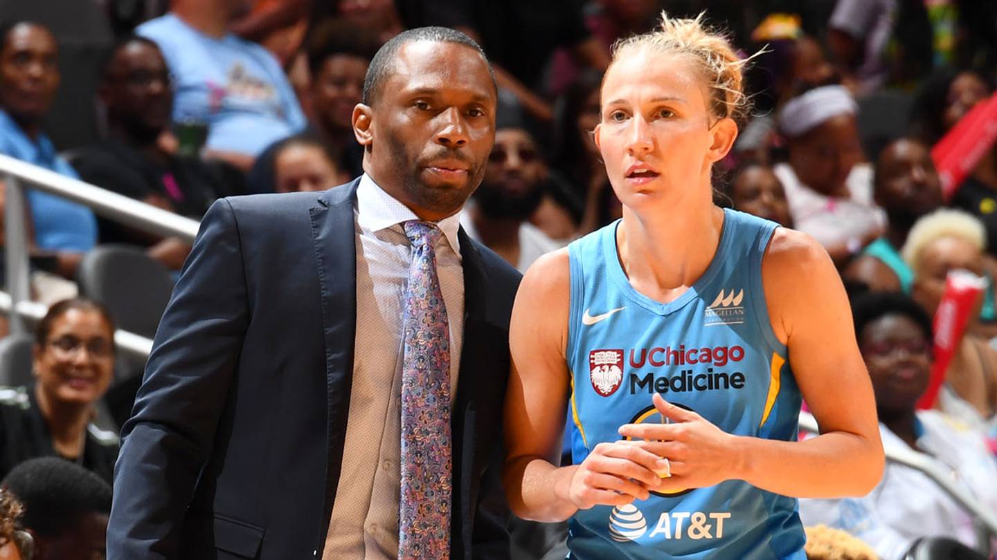 WNBA: Vandersloot, Chicago Sky edging toward postseason in great form ...