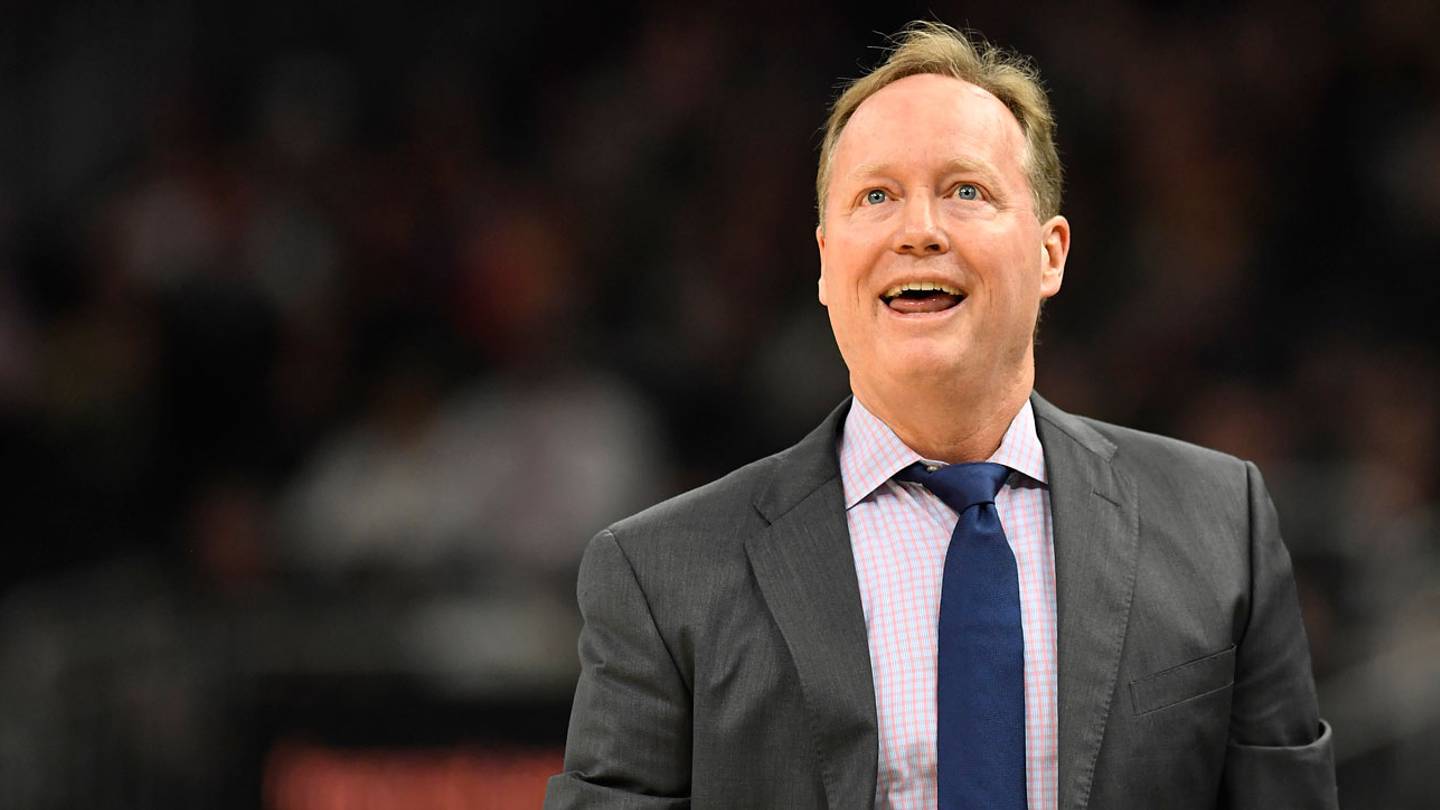 Bucks' Mike Budenholzer named 2019 NBA Coach of the Year by peers ...
