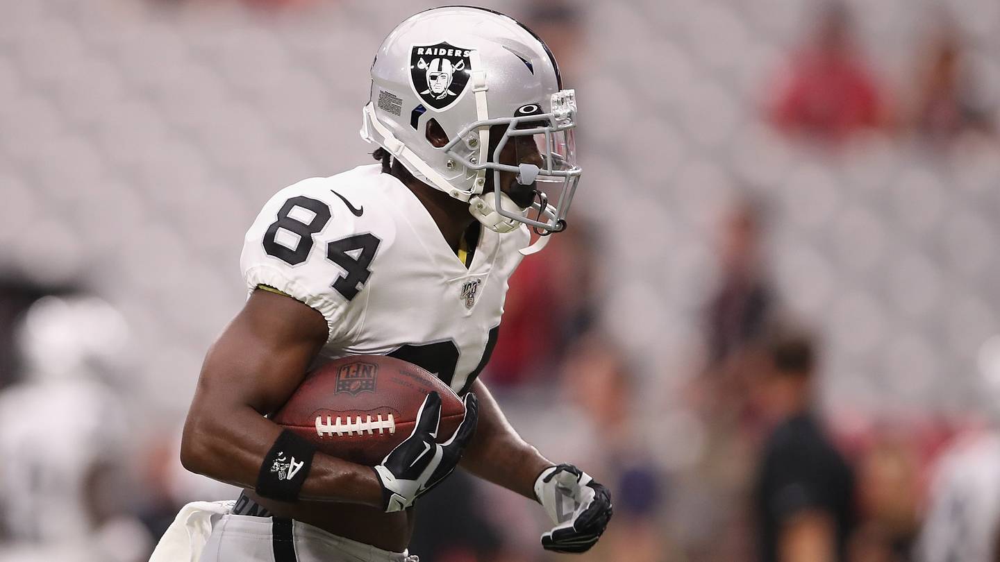 Antonio Brown Helmet Raiders Gm Says Its Time For Wr To Be All In