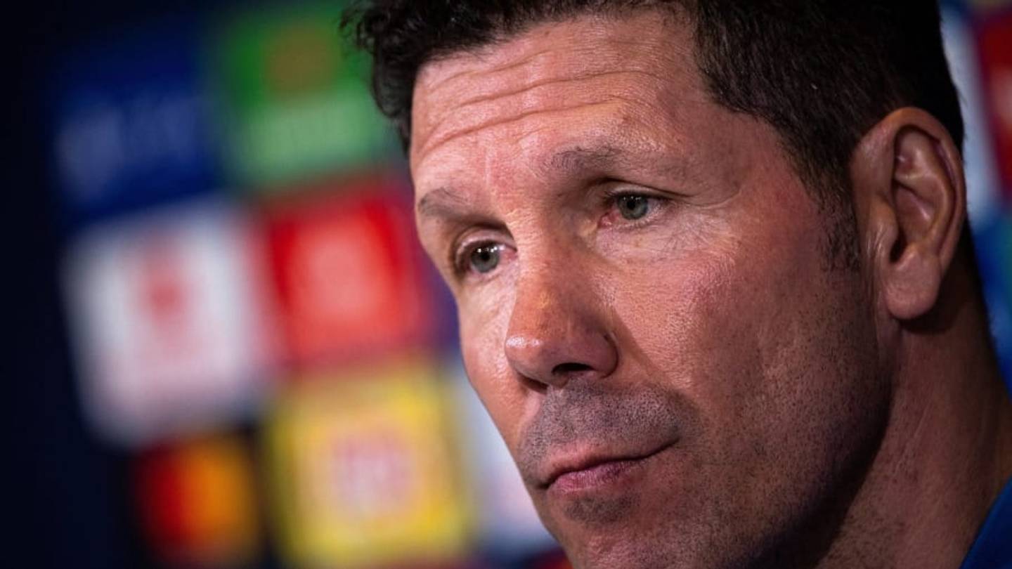 Simeone: "Si la afición tiene que enfadarse con alguien es conmigo ...