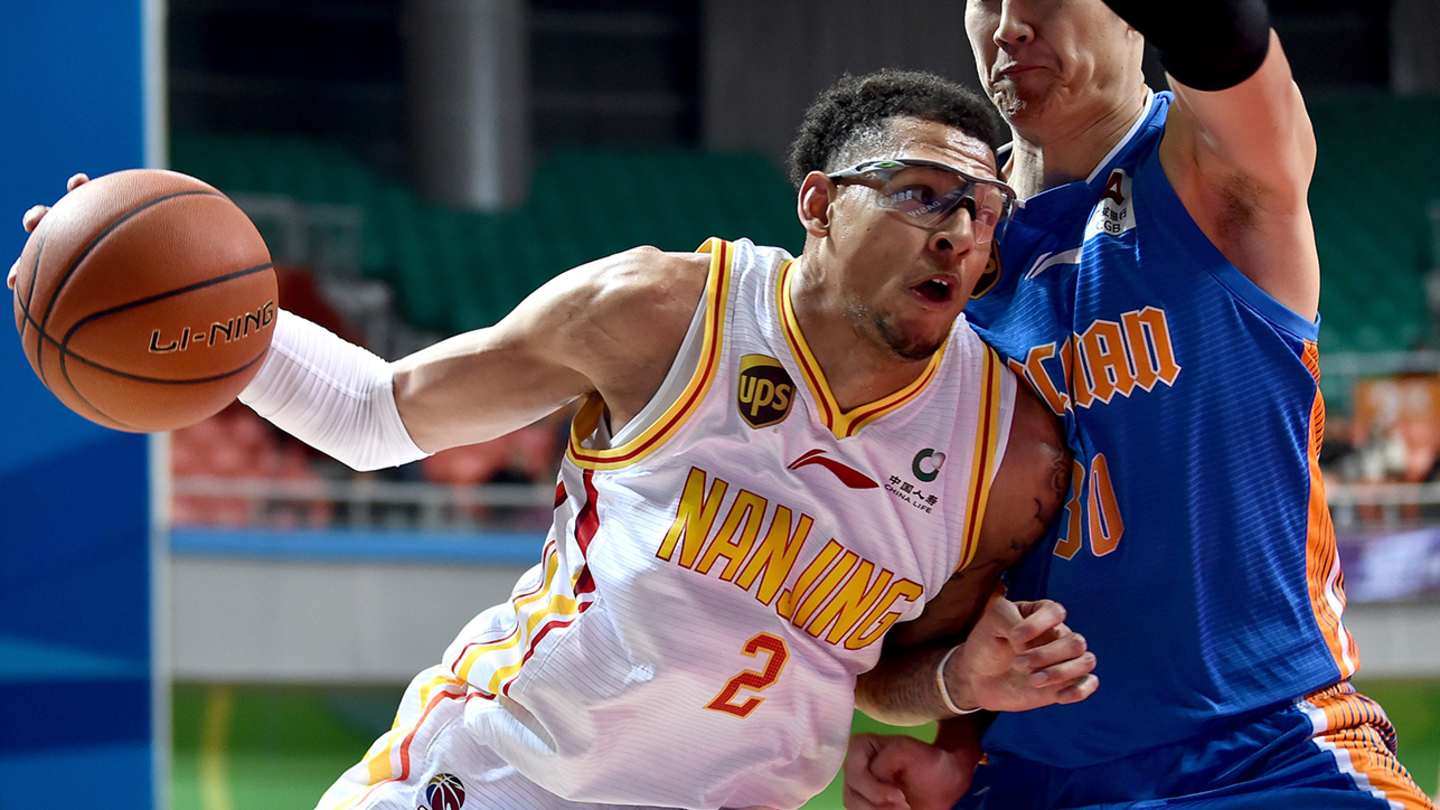 Isaiah Austin searches for peace without NBA - Sports Illustrated