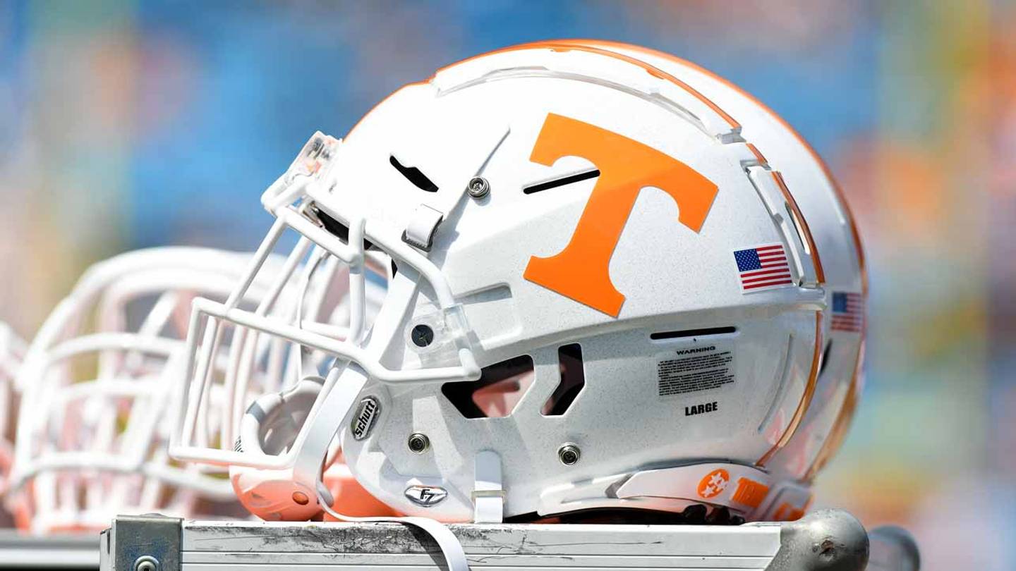 Signing Day 2019: Henry To'oto'o commits to Tennessee - Sports Illustrated