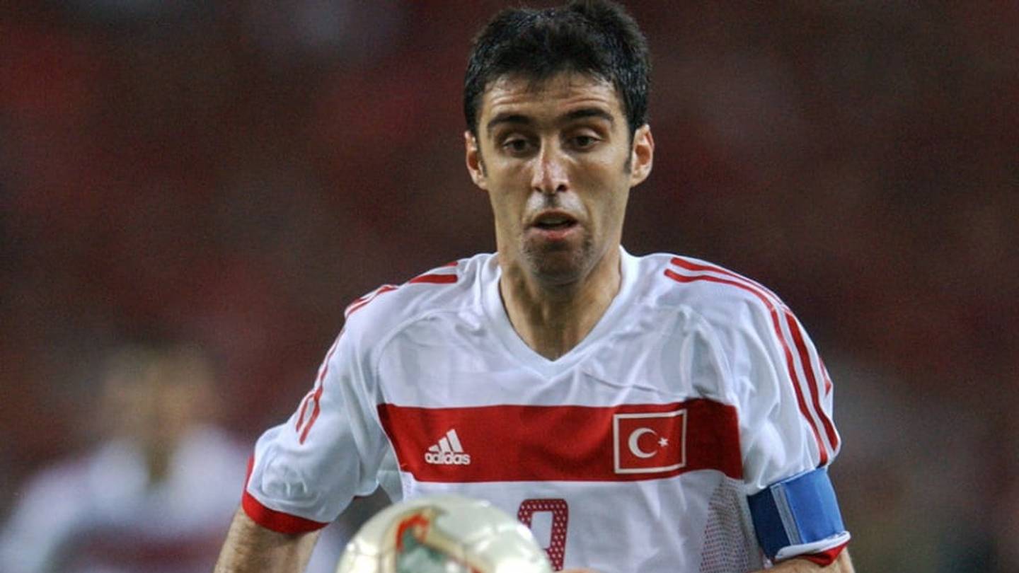 Hakan Sukur: de héroe de la selección turca a exiliado acusado de ...