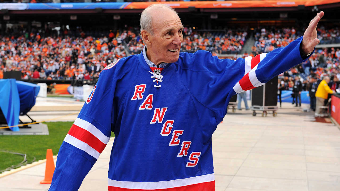 Hockey Hall of Famer Harry Howell, Rangers games leader, dies at 86 ...