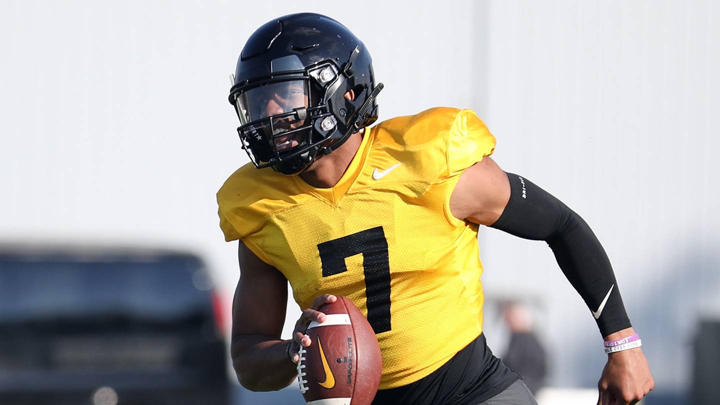 Kelly Bryant: Missouri QB unfazed by Clemson title, NCAA penalties ...