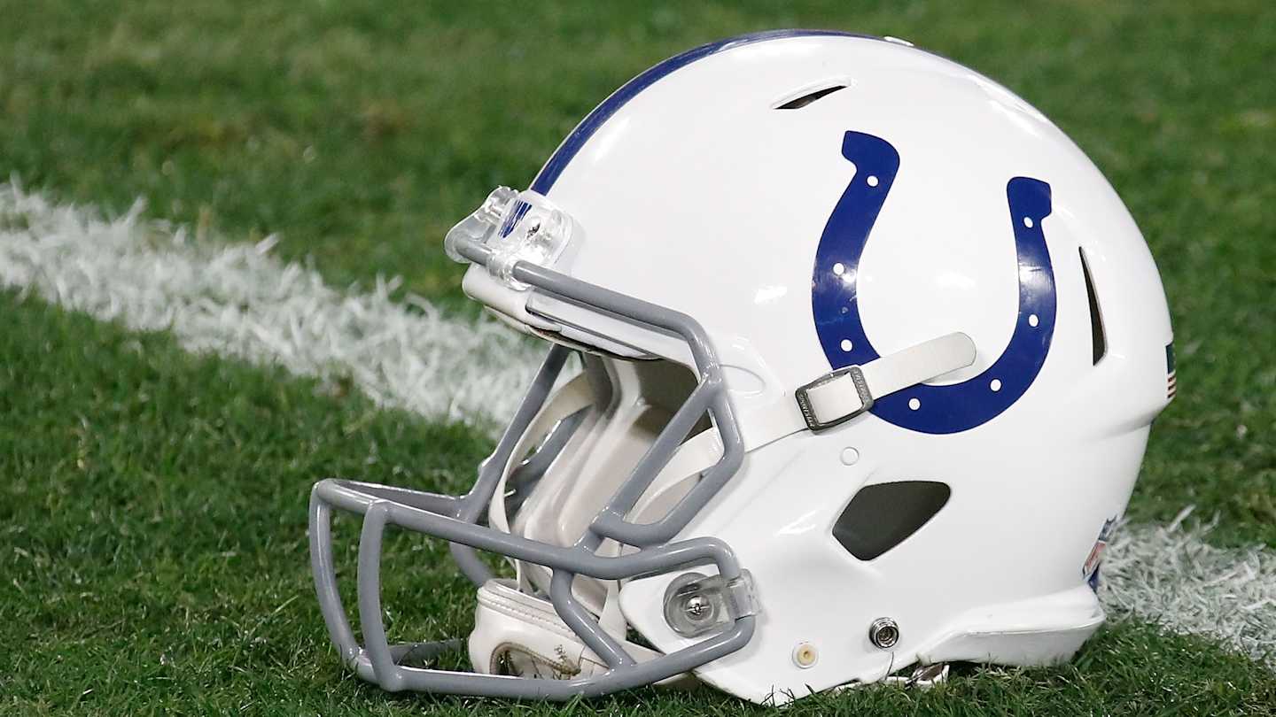 Volleyball player who announced Colts' draft pick dies of cancer ...