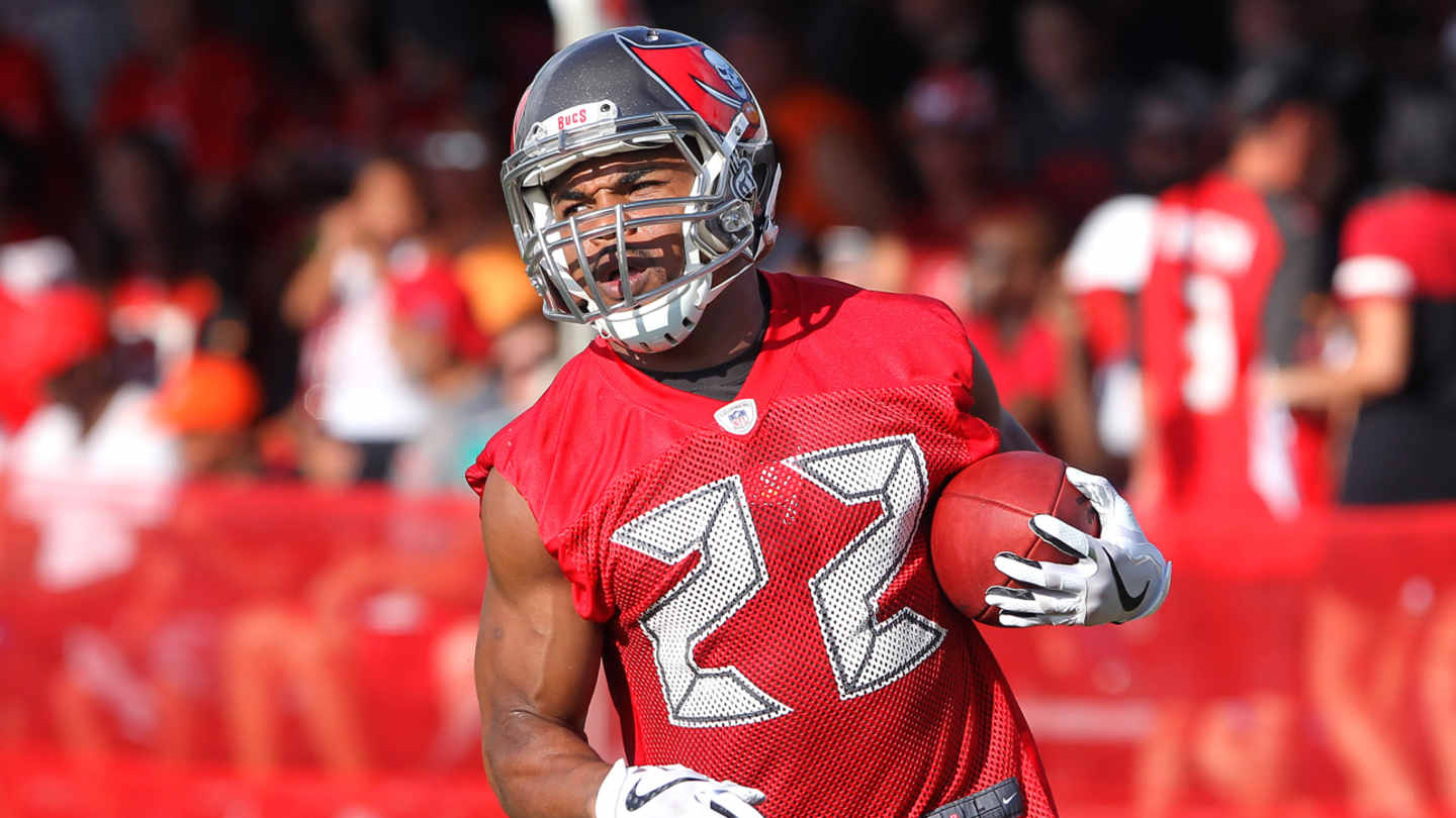 Doug Martin: Bucs release veteran running back - Sports Illustrated