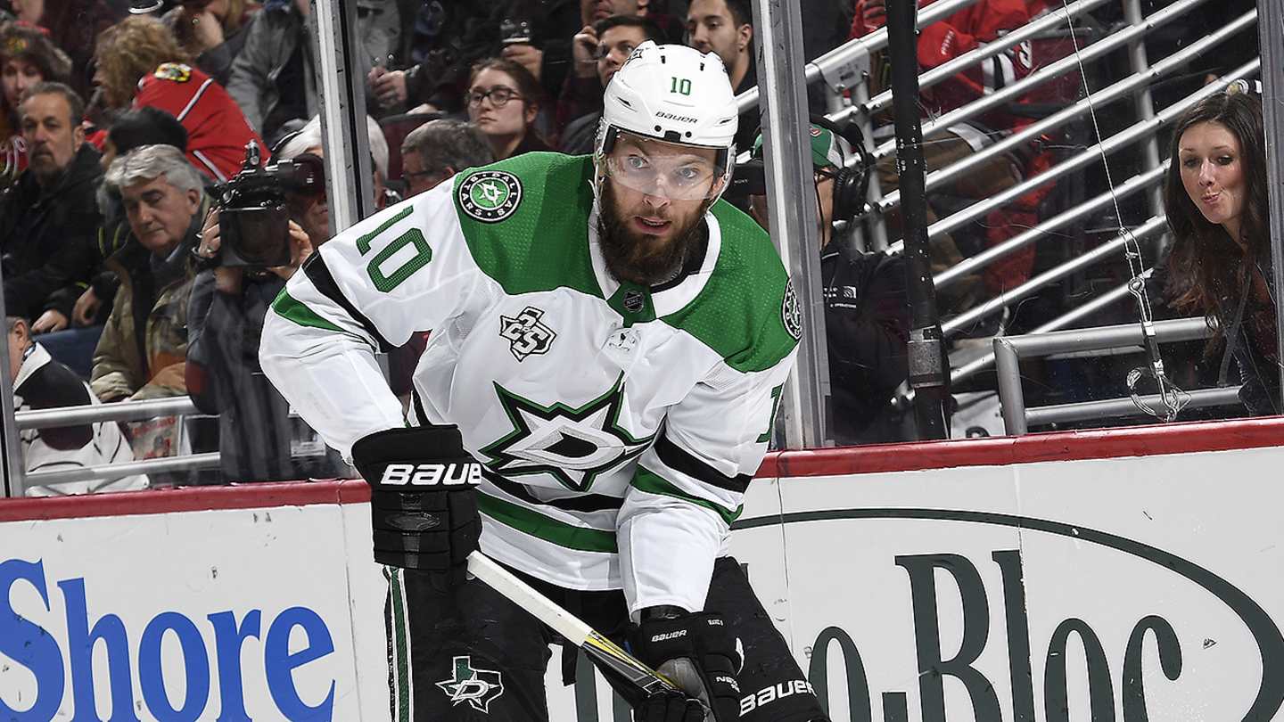 Dallas Stars: Martin Hanzal to have back surgery, season over - Sports ...