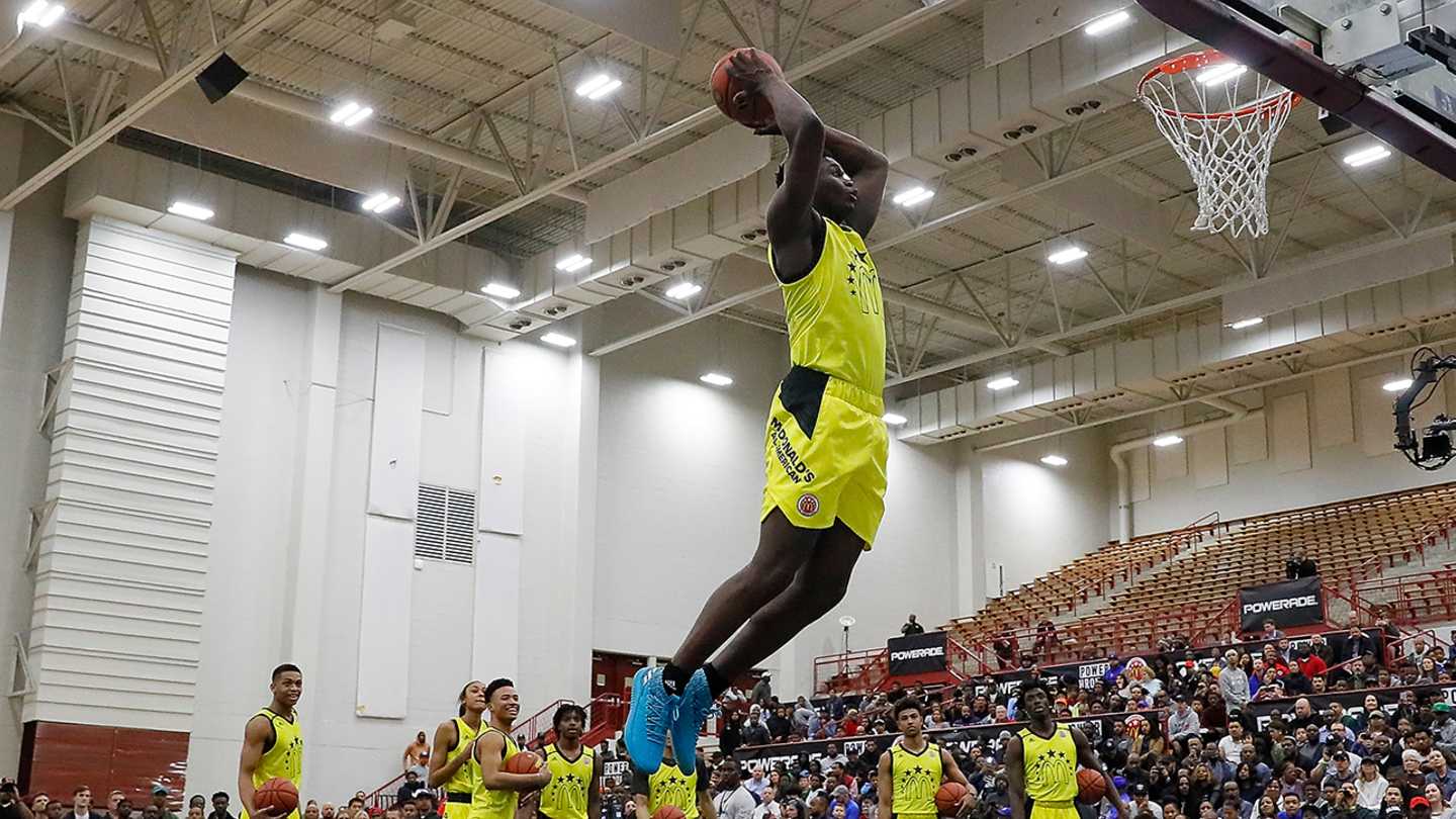 Zion Williamson: Duke signee wins high school dunk contest - Sports ...
