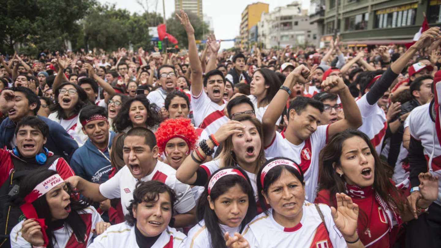 Peru Fan Goes to Outrageous Lengths to Watch His Nation at the World ...