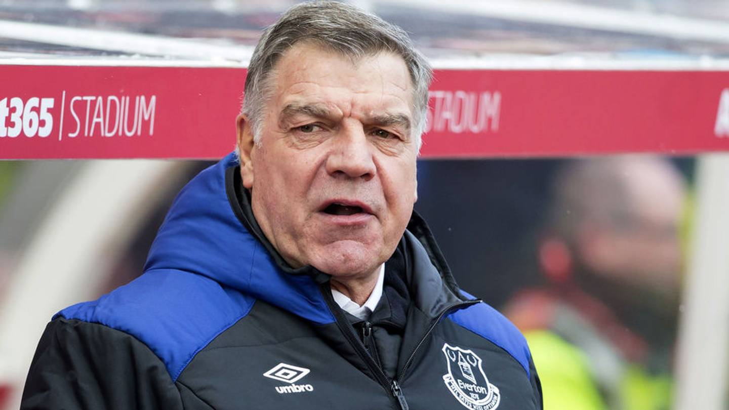 Everton Boss Sam Allardyce Explains 'Anomaly' First Team Snub of Major ...