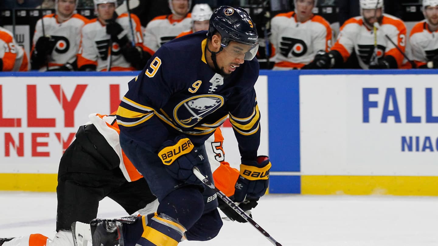 Evander Kane, Justin Falk get into it during Sabres pratice - Sports ...