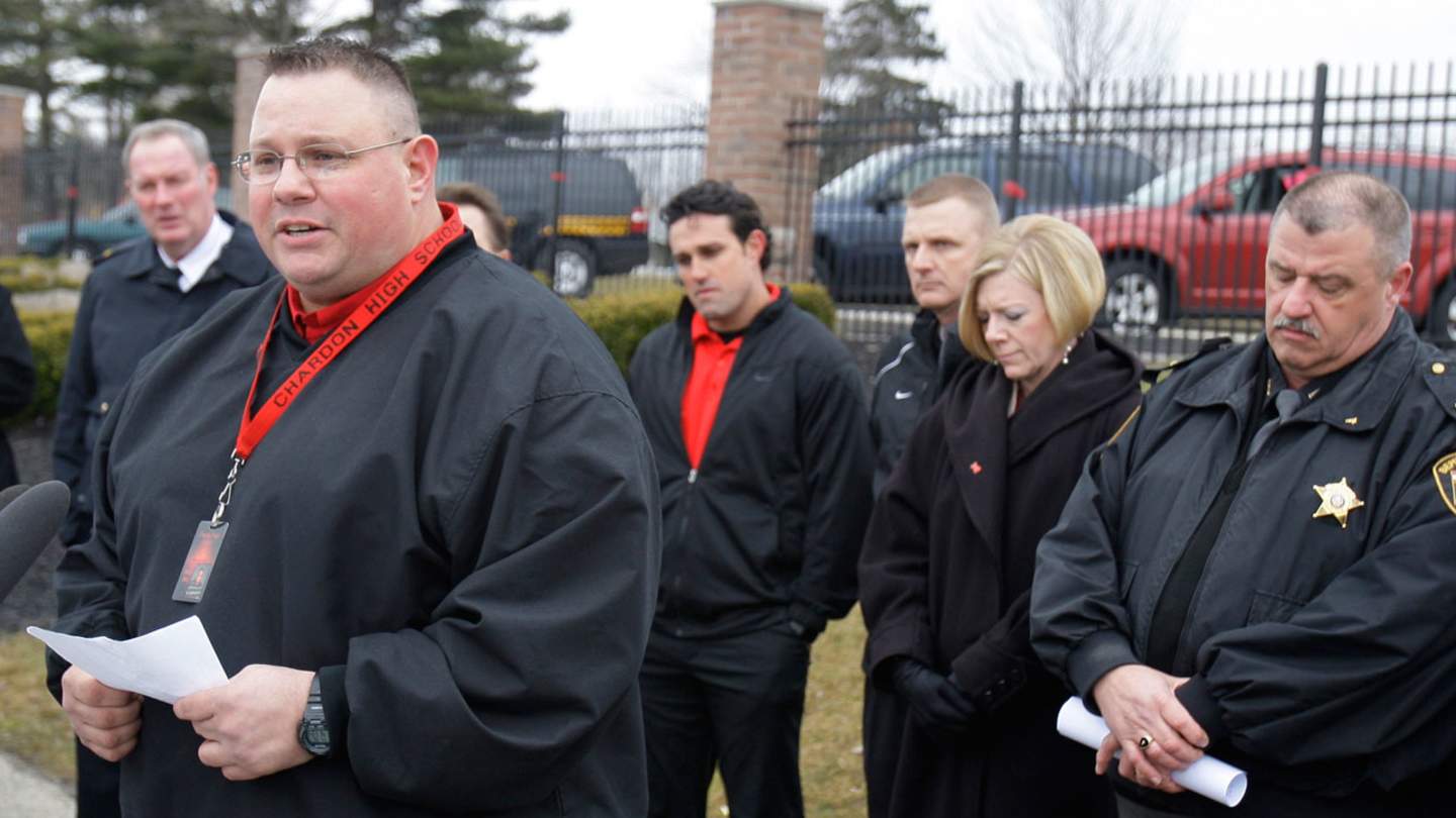 Parkland school shootings rekindle Frank Hall's memories - Sports ...