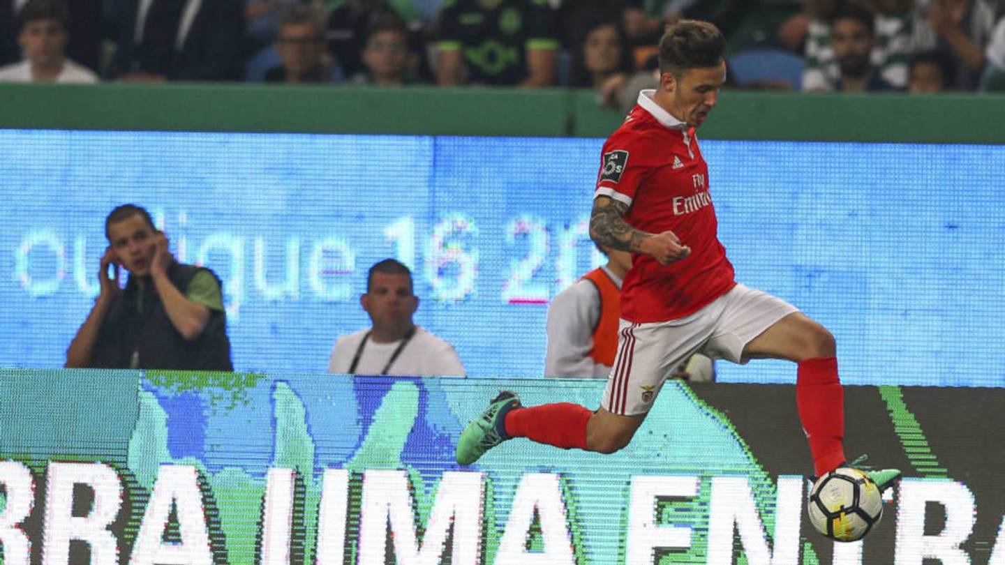 Tottenham Receive Boost in Bid for Spanish Full Back With Benfica ...