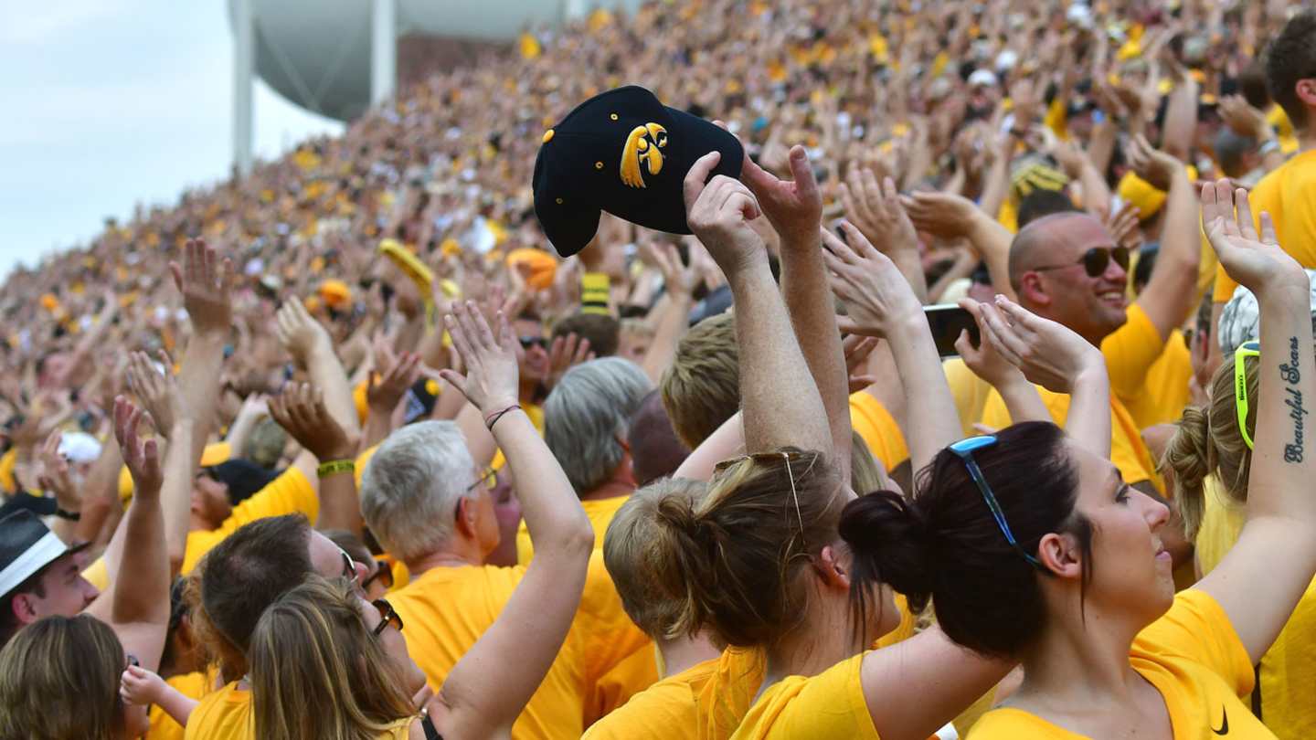 The Iowa Wave: What you need to know about the Hawkeyes tradition ...
