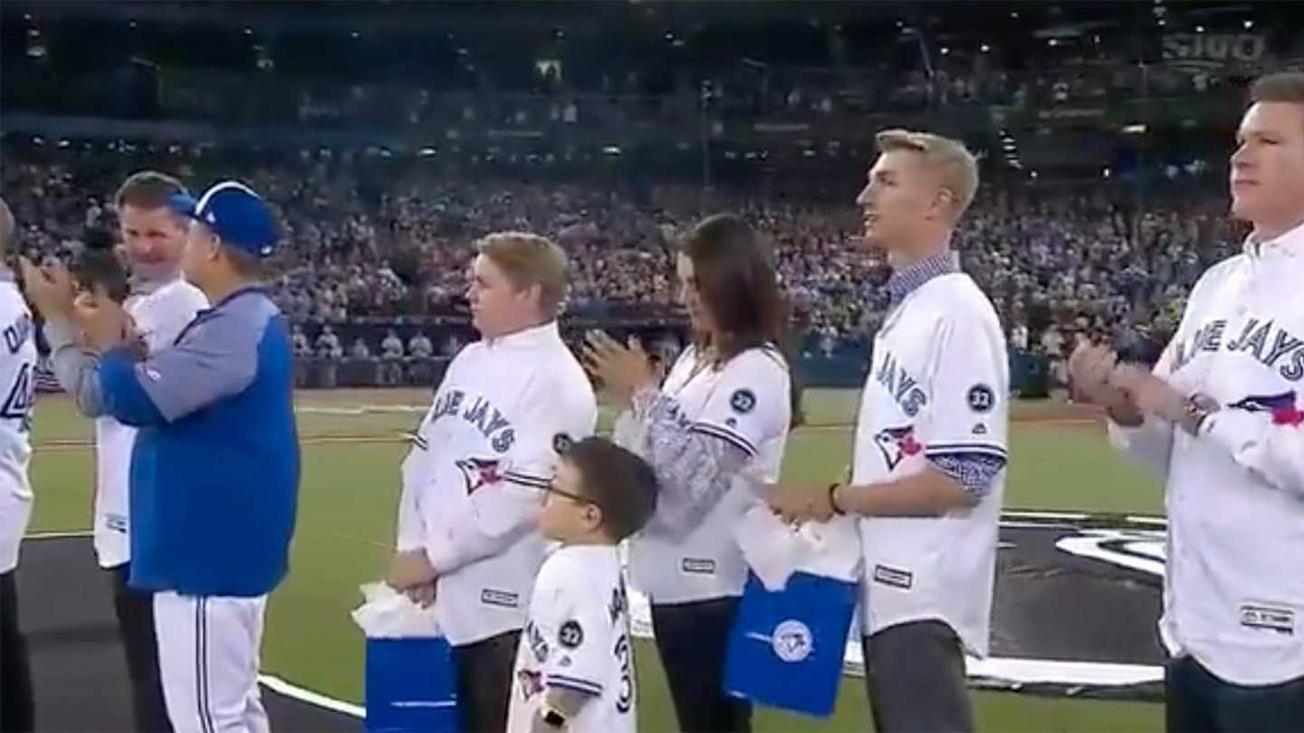 Roy Halladay death: Blue Jays retire pitcher's No. 32 - Sports Illustrated