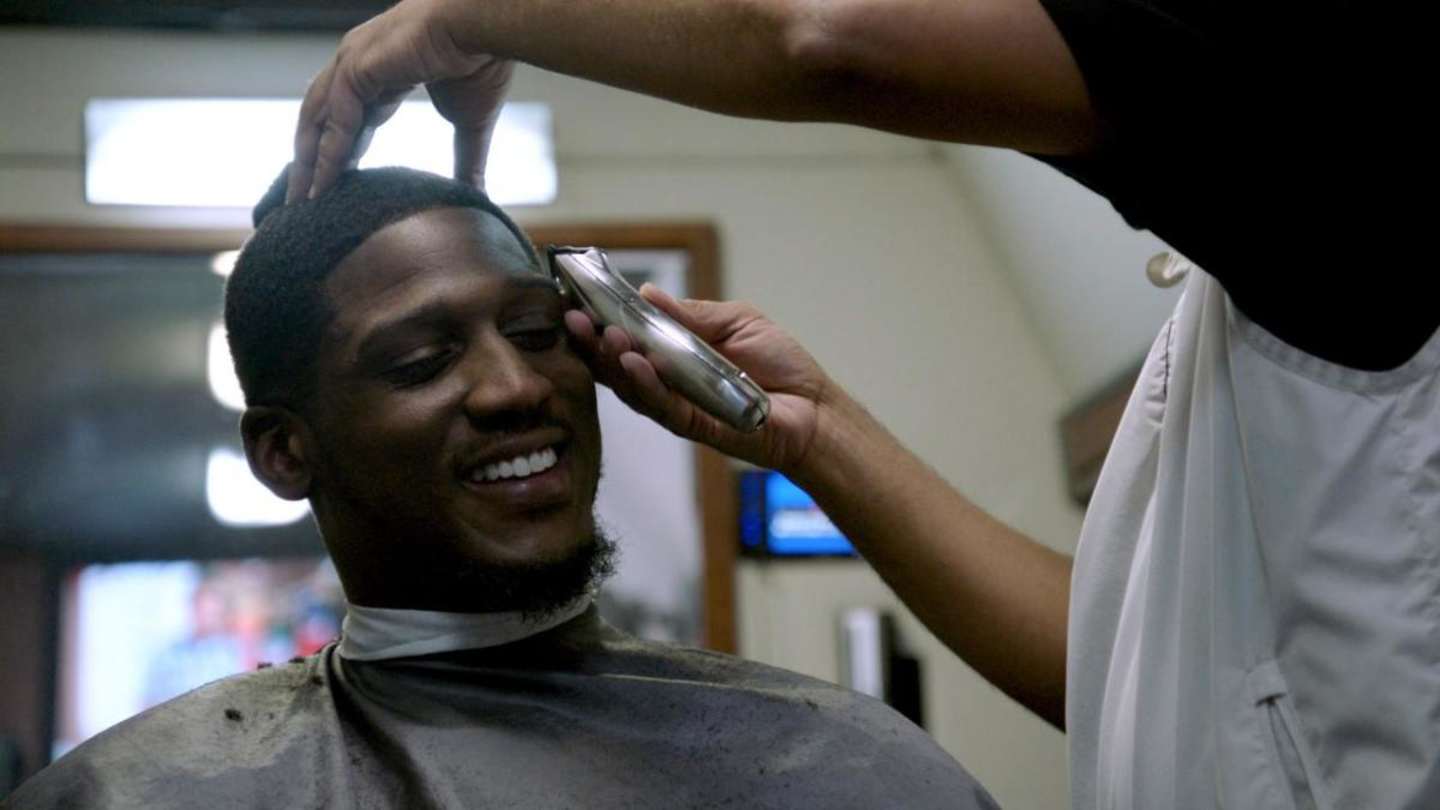 24 Hours With: Xavier Rhodes - Sports Illustrated