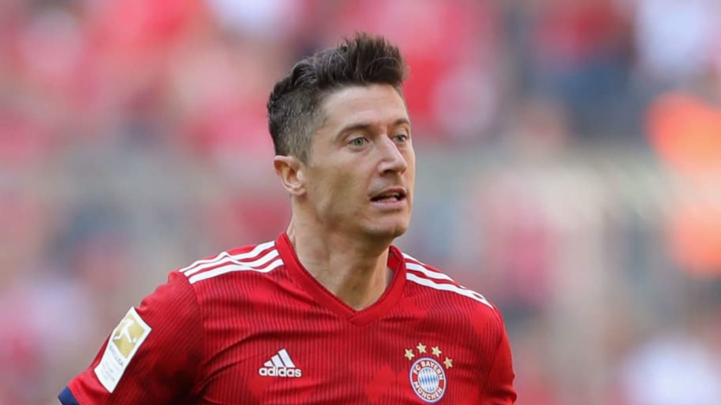 Bayern Striker Meets Super Agent for Dinner to Mull Over Future ...