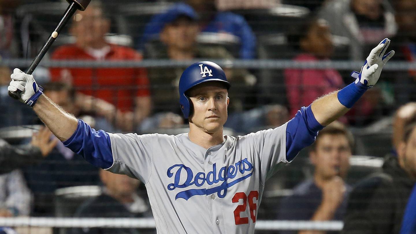 Dodgers' Chase Utley announces he is retiring at end of season - Sports ...