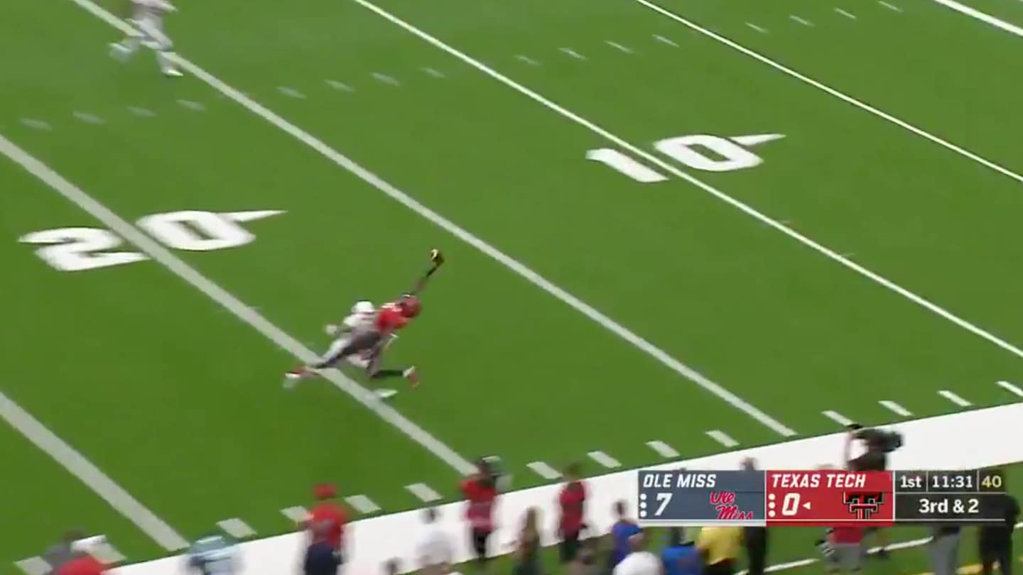 Texas Tech's TJ Vasher makes unreal catch vs Ole Miss (Video) - Sports ...