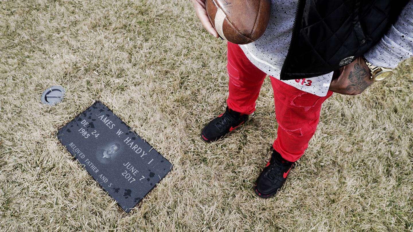 James Hardy suicide: Death of Indiana star, NFLer still puzzles ...