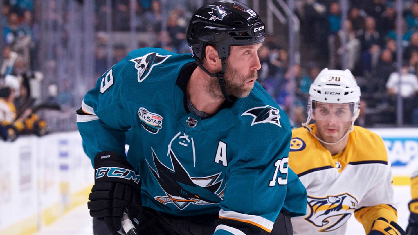 Joe Thornton's 400th Goal Lifts Sharks Past Predators - Sports Illustrated