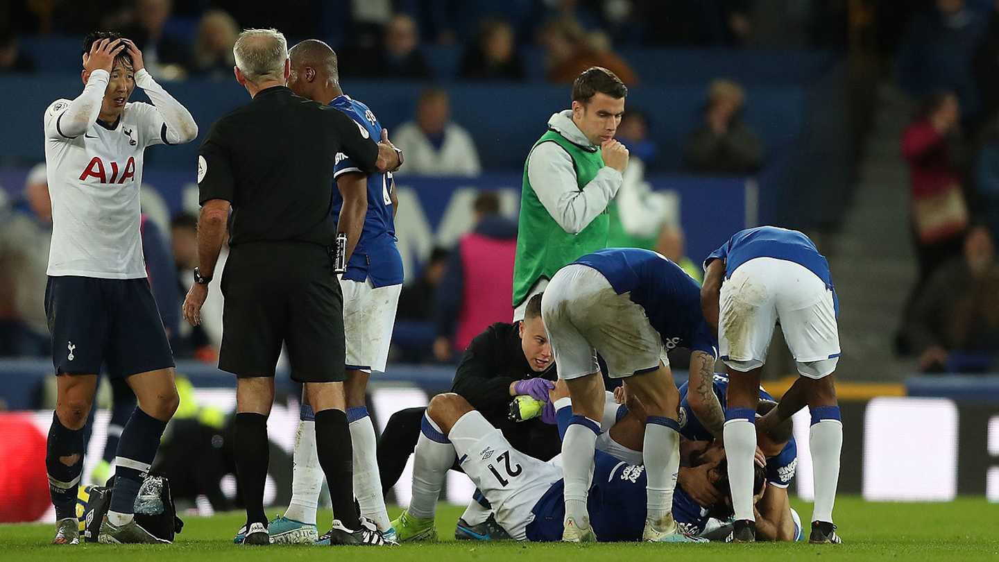 Andres Gomes: Everton star has surgery after gruesome injury - Sports ...