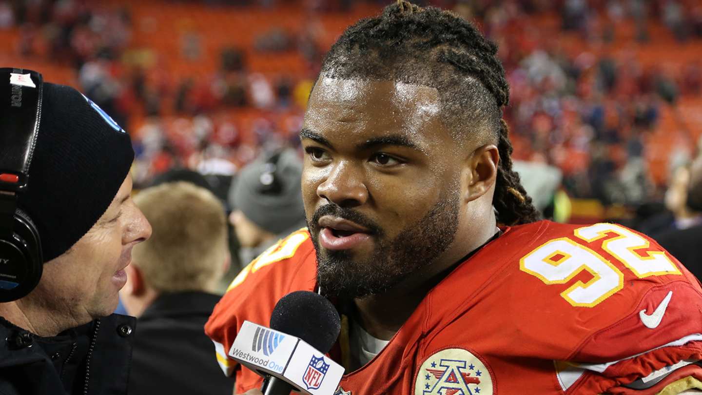 Dontari Poe, Jalen Mills invest in DailyPay - Sports Illustrated