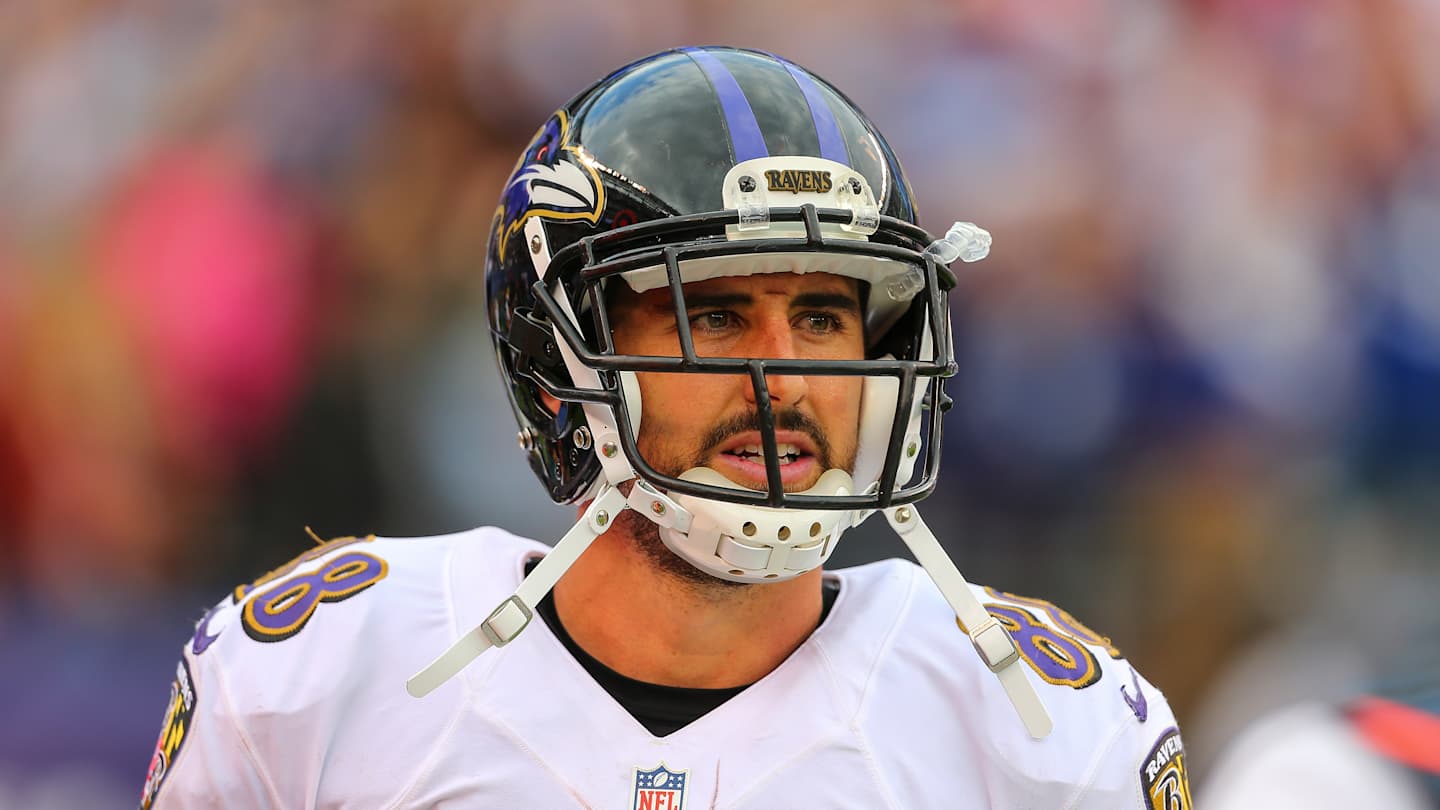 Dennis Pitta injury: Raven release TE (hip dislocation) - Sports ...