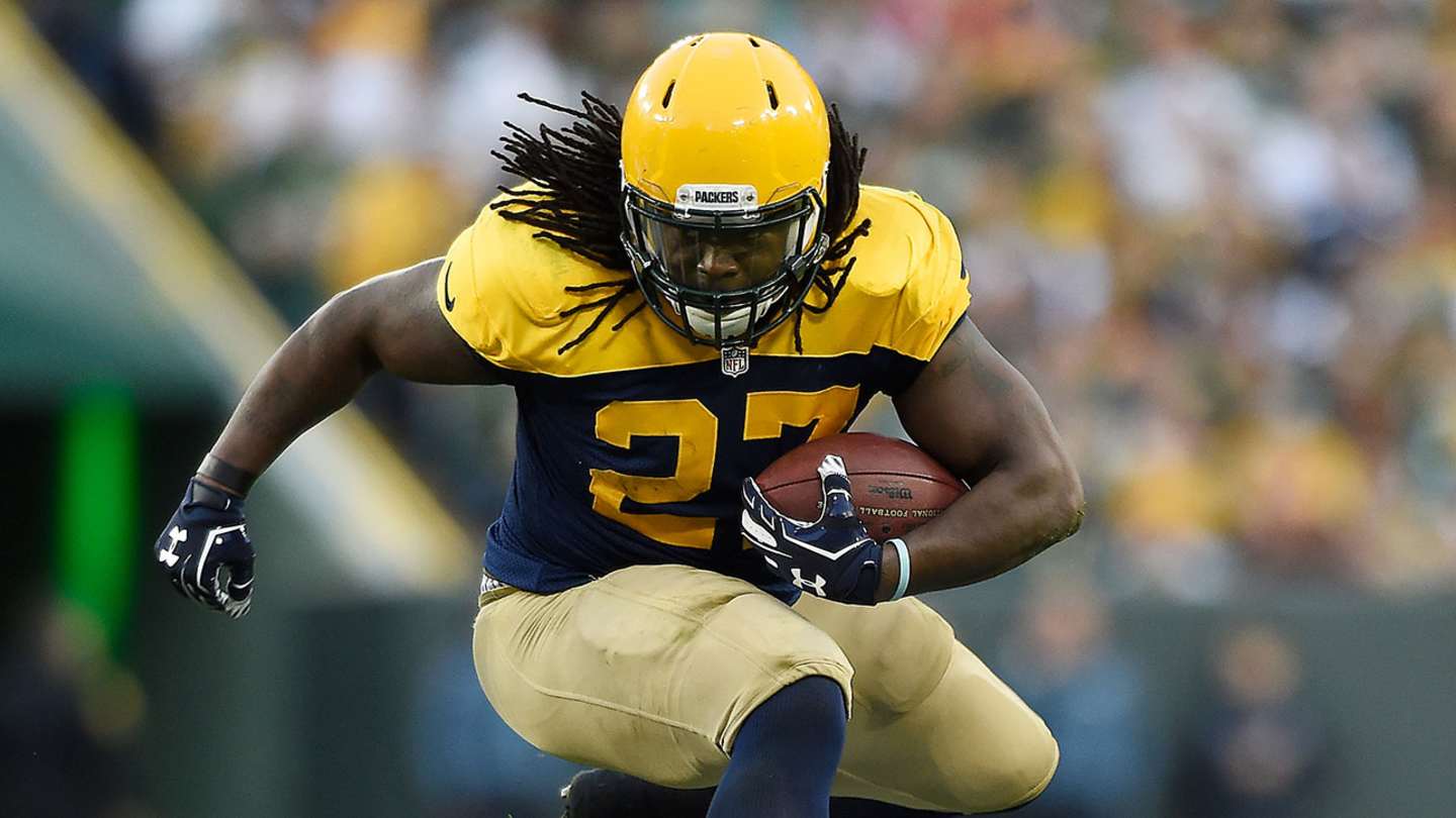 Eddie Lacy weighs in at 253 pounds, collects $55,000 - Sports Illustrated