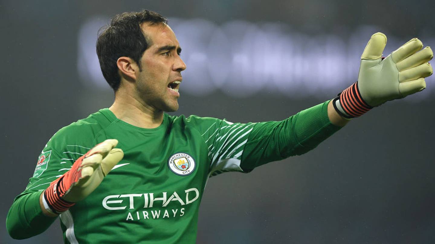 Man City's Gundogan Hails Claudio Bravo as 'Penalty Killer' Following ...