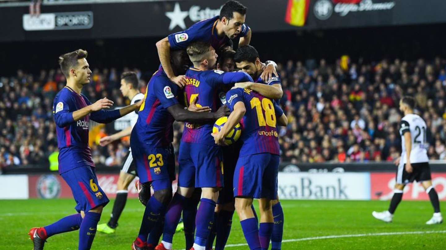 Valencia 1-1 Barcelona: Lionel Messi 'Ghost Goal' Costs Catalonians ...