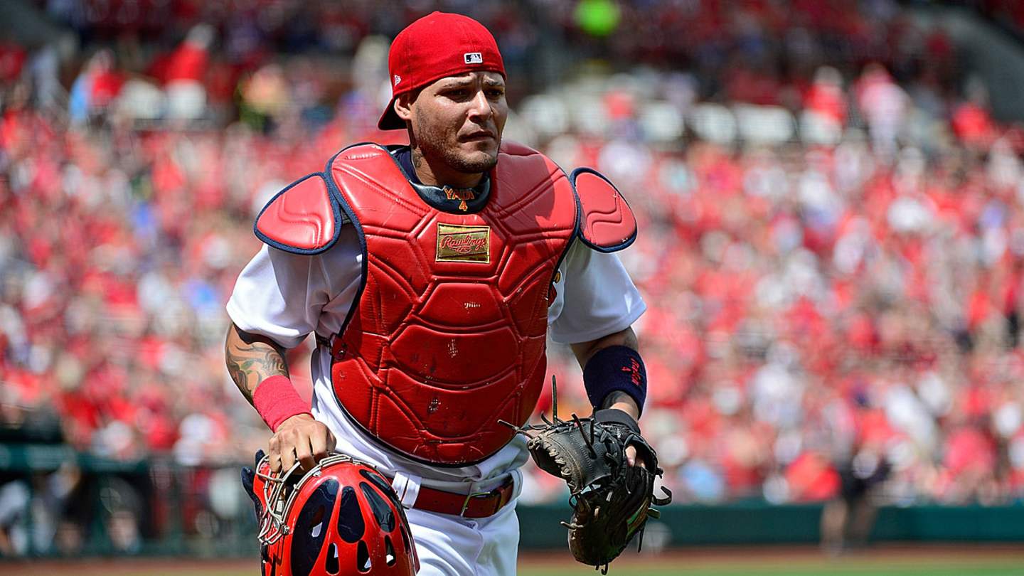 Yadier Molina: Cardinals catcher going strong as he becomes a St. Louis ...