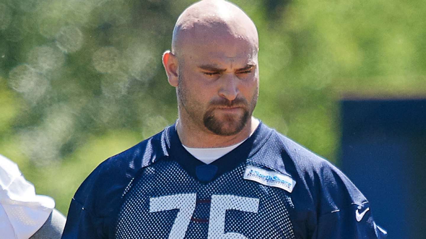 Kyle Long speaks out against Charlottesville attacks - Sports Illustrated