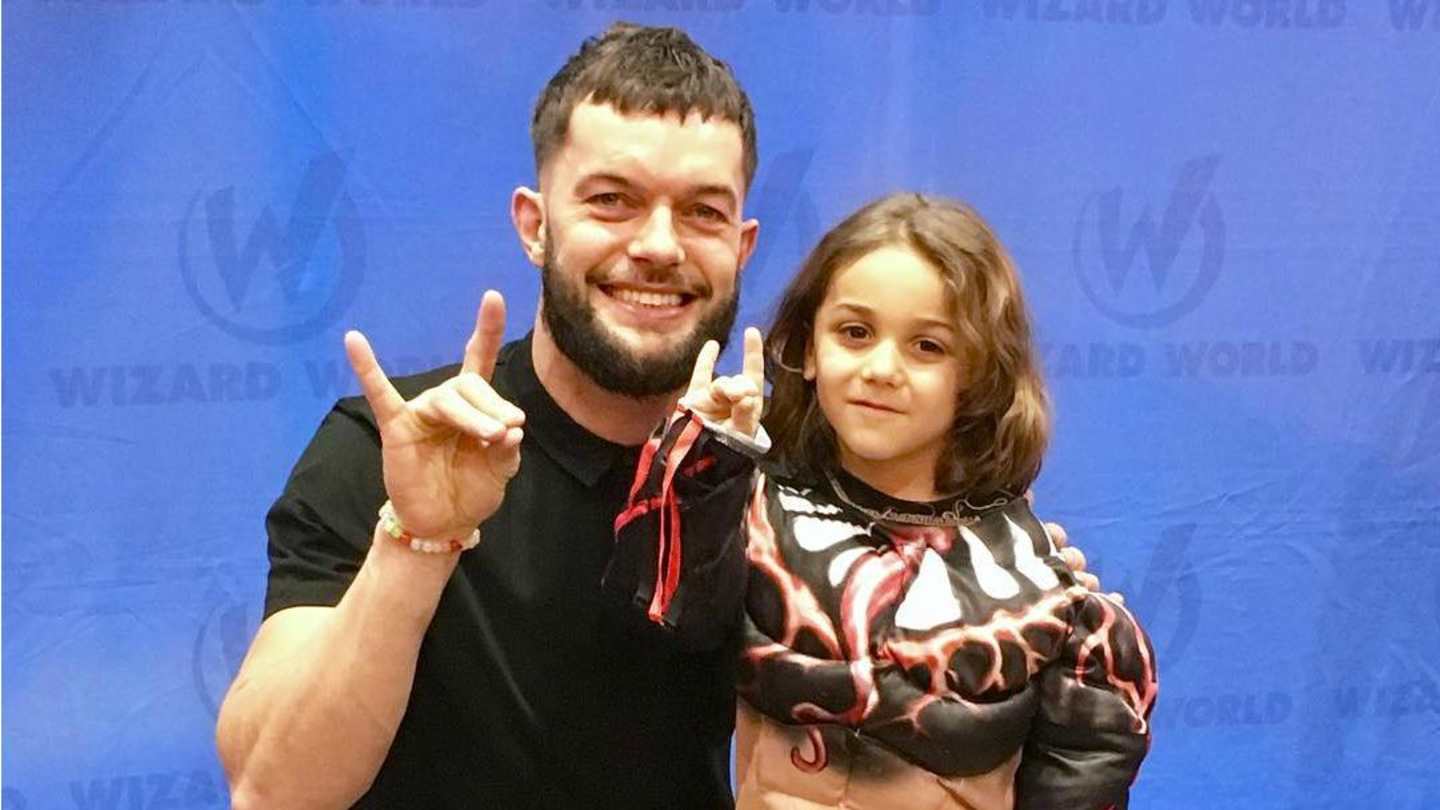 WWE's Finn Balor picks up nervous fan at Comic Con VIDEO - Sports ...