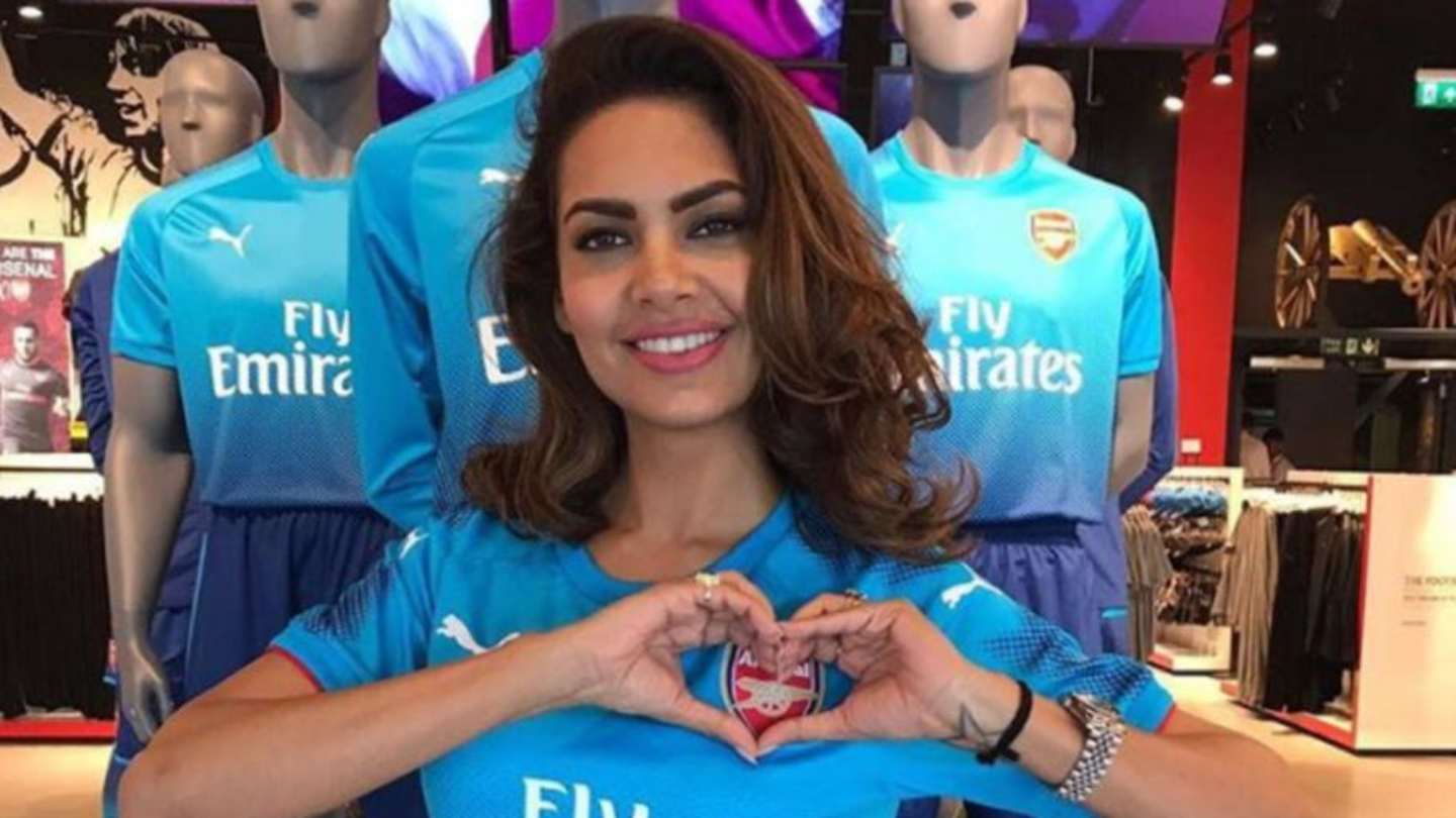 Bollywood Beauty Esha Gupta Confirms Arsenal Talks with Monaco's Thomas ...