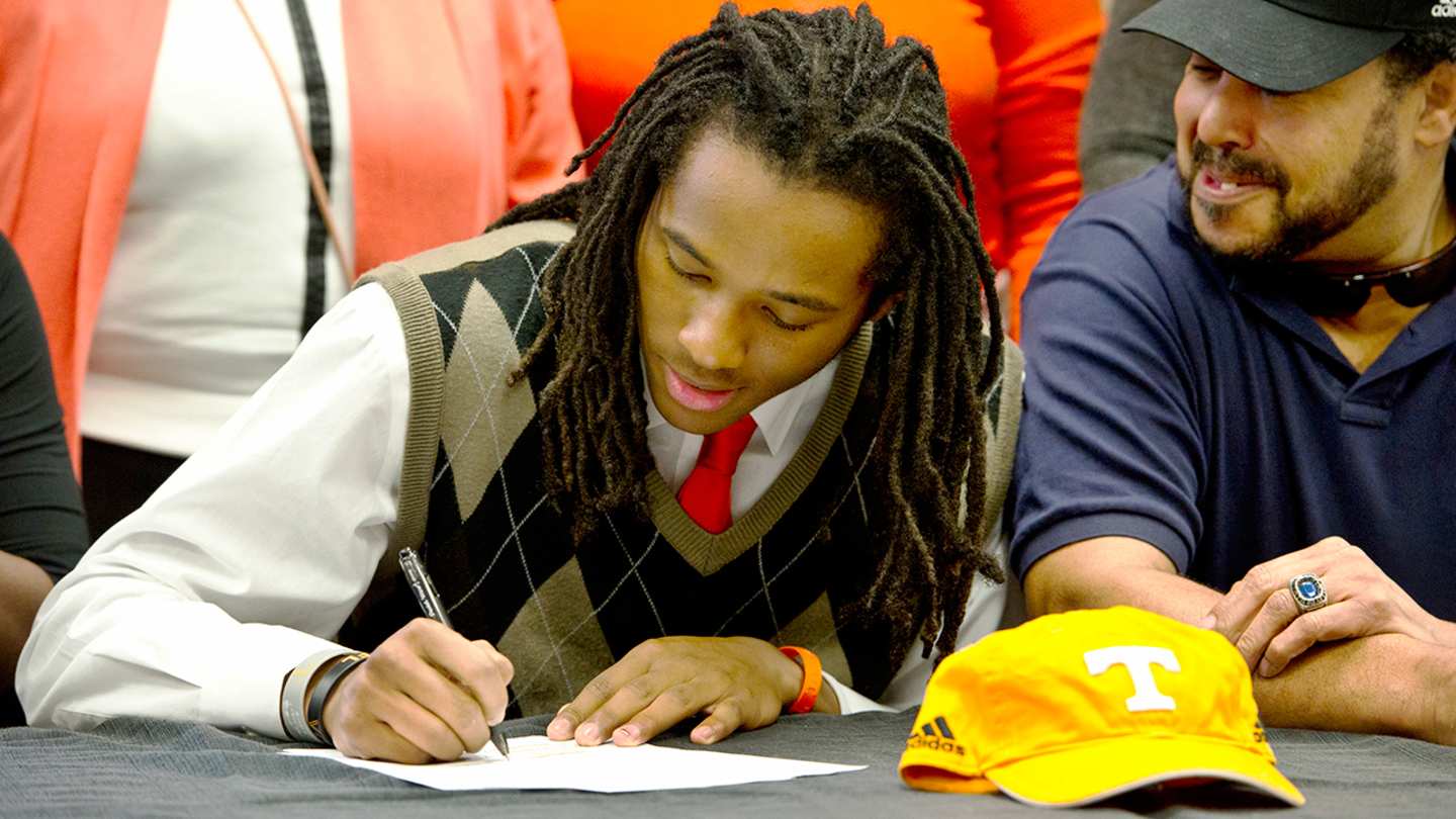 Analysing new NCAA recruiting rules, including December signing period ...