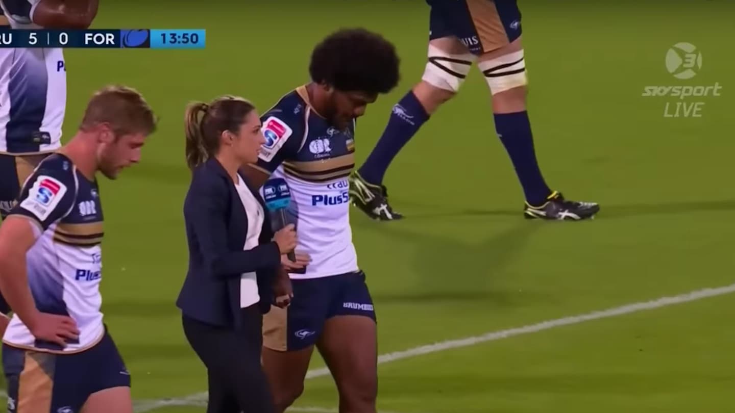 Rugby player interviewed on field right after try (video) - Sports ...