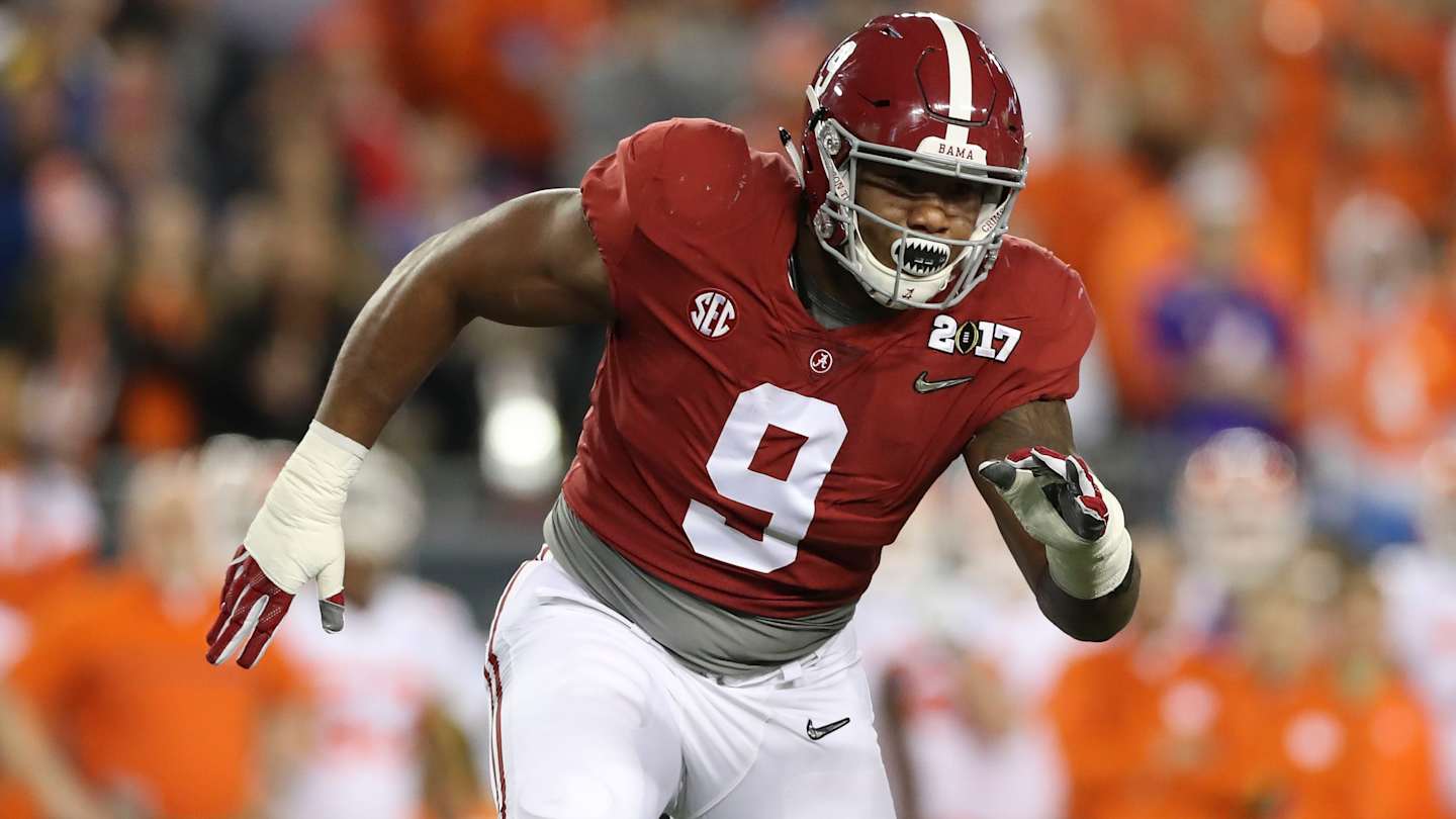 Da'Shawn Hand: Alabama will not suspend DL for DUI - Sports Illustrated
